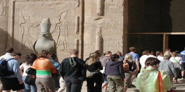 A Life as a Holiday Rep • Jobs Abroad Bulletin